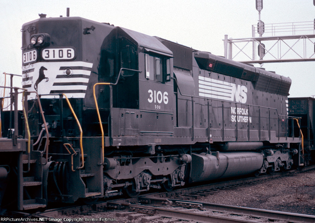 Norfolk Southern SD45 #3106